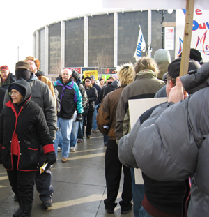 Auto Workers Put a Working Face on the Detroit Auto Show | Labor Notes
