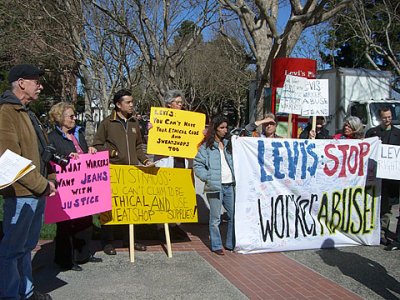 Mexican Garment Workers Poised to Win an Independent Union | Labor Notes
