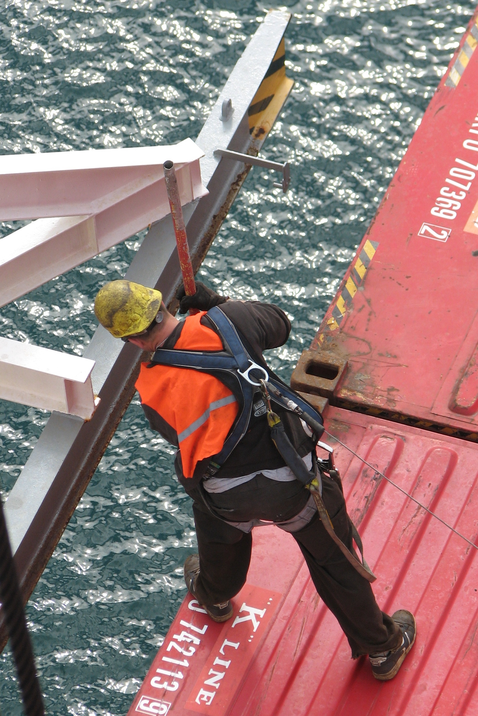 A Harrowing Account of Working on the Docks | Labor Notes